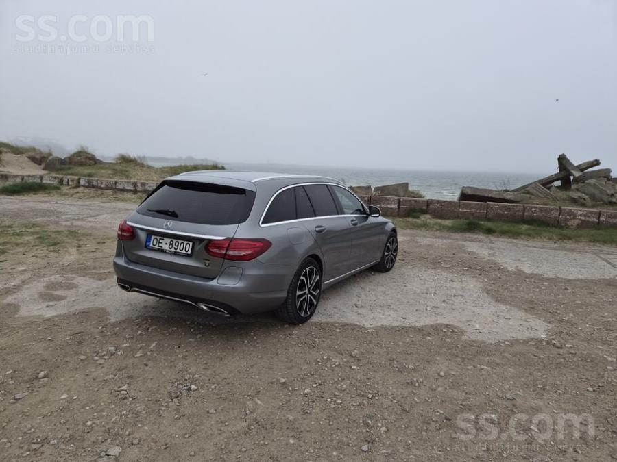 Pelēks Mercedes-Benz C 350 2015 Liepāja, ar dzinēja tilpumu 2.00 L un nobraukumu 233 tūkst. km par 12500 €, foto 11 vietnē AUTOMOTO.COM.LV
