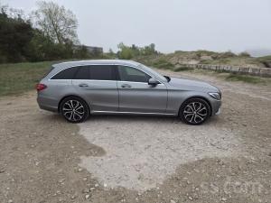 Pelēks Mercedes-Benz C 350 2015 Liepāja, ar dzinēja tilpumu 2.00 L un nobraukumu 233 tūkst. km par 12500 €, foto 12 vietnē AUTOMOTO.COM.LV
