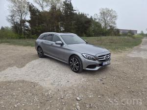 Pelēks Mercedes-Benz C 350 2015 Liepāja, ar dzinēja tilpumu 2.00 L un nobraukumu 233 tūkst. km par 12500 €, foto 13 vietnē AUTOMOTO.COM.LV