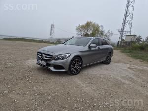Pelēks Mercedes-Benz C 350 2015 Liepāja, ar dzinēja tilpumu 2.00 L un nobraukumu 233 tūkst. km par 12500 €, foto 15 vietnē AUTOMOTO.COM.LV