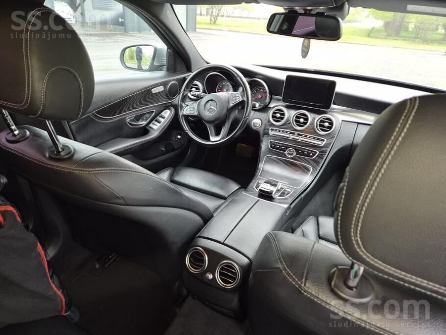 Pelēks Mercedes-Benz C 350 2015 Liepāja, ar dzinēja tilpumu 2.00 L un nobraukumu 233 tūkst. km par 12500 €, foto 17 vietnē AUTOMOTO.COM.LV