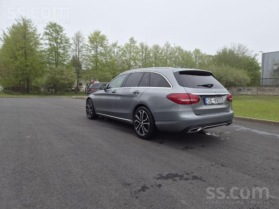 Pelēks Mercedes-Benz C 350 2015 Liepāja, ar dzinēja tilpumu 2.00 L un nobraukumu 233 tūkst. km par 12500 €, foto 21 vietnē AUTOMOTO.COM.LV