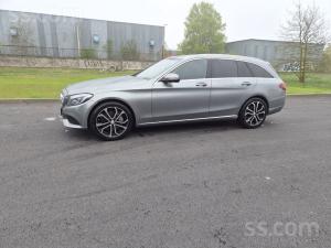 Pelēks Mercedes-Benz C 350 2015 Liepāja, ar dzinēja tilpumu 2.00 L un nobraukumu 233 tūkst. km par 12500 €, foto 22 vietnē AUTOMOTO.COM.LV