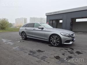 Pelēks Mercedes-Benz C 350 2015 Liepāja, ar dzinēja tilpumu 2.00 L un nobraukumu 233 tūkst. km par 12500 €, foto 25 vietnē AUTOMOTO.COM.LV
