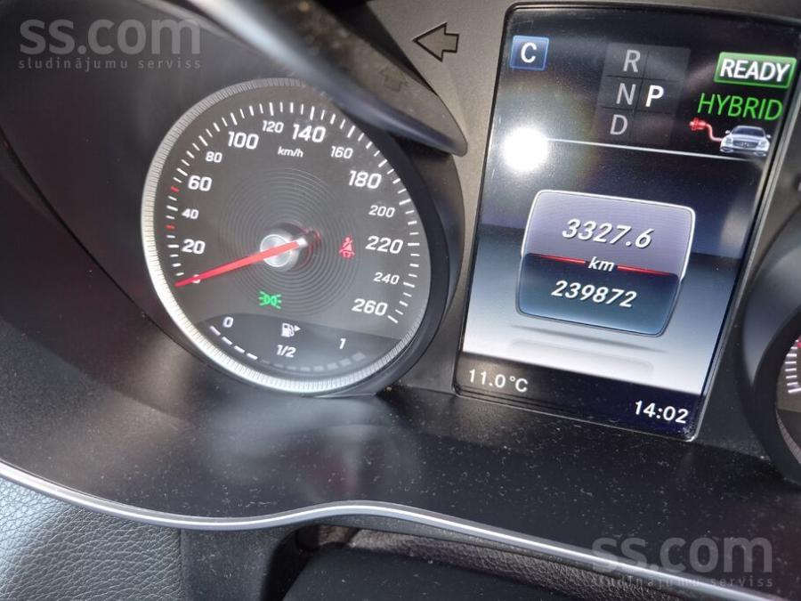 Pelēks Mercedes-Benz C 350 2015 Liepāja, ar dzinēja tilpumu 2.00 L un nobraukumu 233 tūkst. km par 12500 €, foto 27 vietnē AUTOMOTO.COM.LV