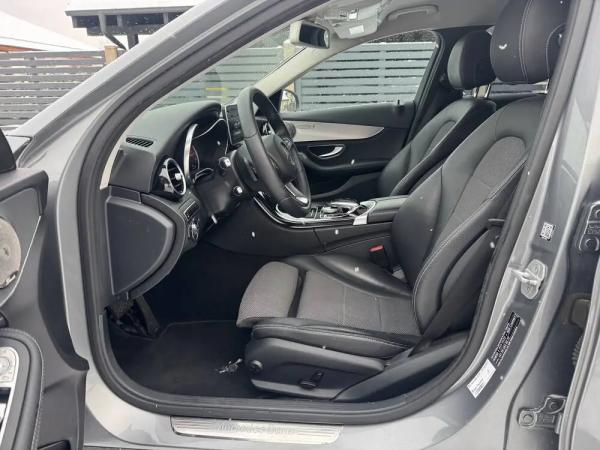 Pelēks Mercedes-Benz C 350 2015 Jelgava, ar dzinēja tilpumu 2.00 L un nobraukumu 263 tūkst. km par 11000 €, foto 8 vietnē AUTOMOTO.COM.LV