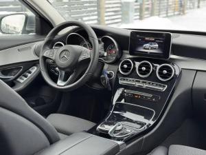 Серый Мерседес Ц 350 2015 в Елгава, объемом двигателя 2.00 л и пробегом 263 тыс. км за 11000 €, фото 13 на AUTOMOTO.COM.LV