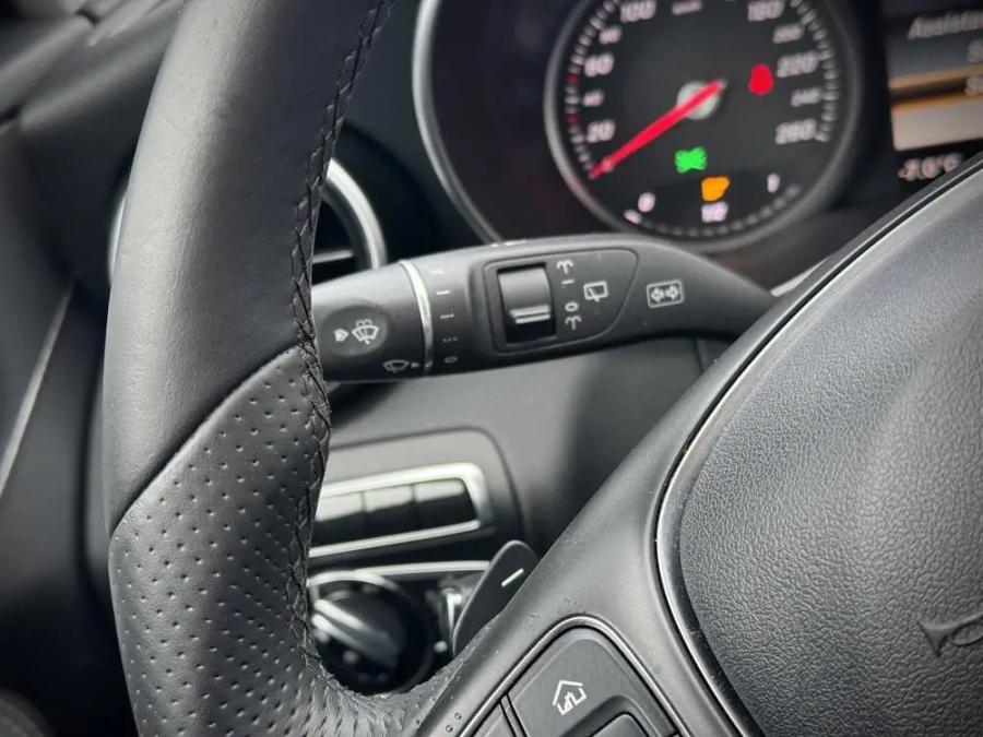 Серый Мерседес Ц 350 2015 в Елгава, объемом двигателя 2.00 л и пробегом 263 тыс. км за 11000 €, фото 19 на AUTOMOTO.COM.LV