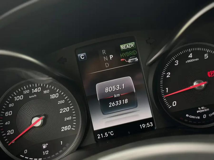 Серый Мерседес Ц 350 2015 в Елгава, объемом двигателя 2.00 л и пробегом 263 тыс. км за 11000 €, фото 20 на AUTOMOTO.COM.LV