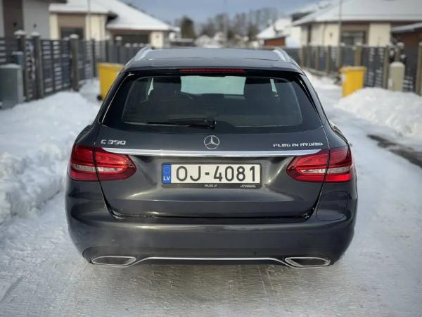 Pelēks Mercedes-Benz C 350 2015 Jelgava, ar dzinēja tilpumu 2.00 L un nobraukumu 214 tūkst. km par 11700 €, foto 6 vietnē AUTOMOTO.COM.LV