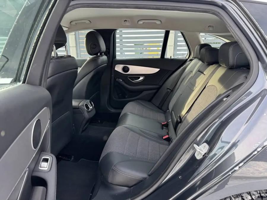 Grey Mercedes-Benz C 350 2015 in Jelgava, with an engine capacity of 2.00 L and mileage of 214 thousand km for 11700 €, photo 10 on AUTOMOTO.COM.LV