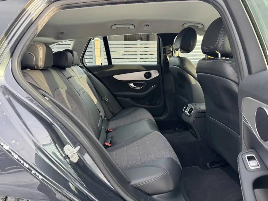 Grey Mercedes-Benz C 350 2015 in Jelgava, with an engine capacity of 2.00 L and mileage of 214 thousand km for 11700 €, photo 11 on AUTOMOTO.COM.LV