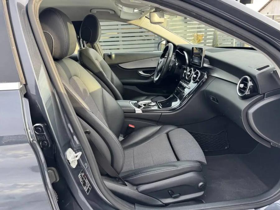 Grey Mercedes-Benz C 350 2015 in Jelgava, with an engine capacity of 2.00 L and mileage of 214 thousand km for 11700 €, photo 12 on AUTOMOTO.COM.LV