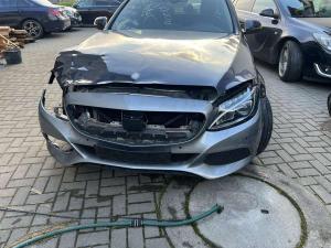 Серый Мерседес Ц 350 2015 в Каунас, объемом двигателя 1.99 л и пробегом 275 тыс. км за 5200 €, фото 4 на AUTOMOTO.COM.LV