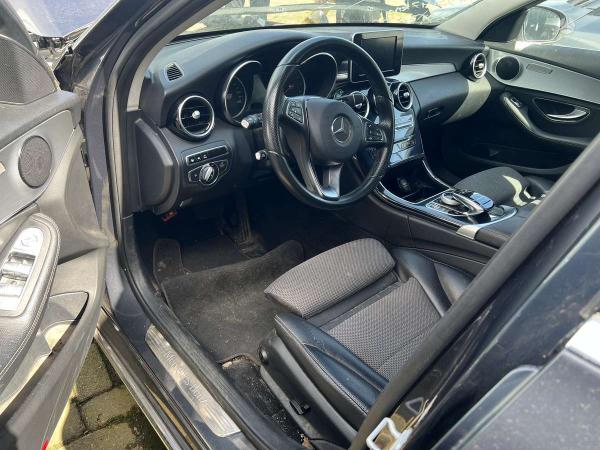 Pelēks Mercedes-Benz C 350 2015 Kauņa, ar dzinēja tilpumu 1.99 L un nobraukumu 275 tūkst. km par 5200 €, foto 5 vietnē AUTOMOTO.COM.LV
