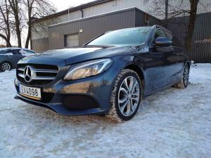 Pelēks Mercedes-Benz C 350 2015 Klaipėda, ar dzinēja tilpumu 2.00 L un nobraukumu 205 tūkst. km par 7000 €, foto  vietnē AUTOMOTO.COM.LV