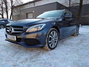Серый Мерседес Ц 350 2015 в Клайпеда, объемом двигателя 2.00 л и пробегом 205 тыс. км за 7000 €, фото 3 на AUTOMOTO.COM.LV