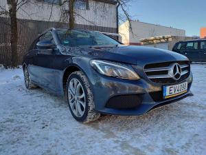 Серый Мерседес Ц 350 2015 в Клайпеда, объемом двигателя 2.00 л и пробегом 205 тыс. км за 7000 €, фото 6 на AUTOMOTO.COM.LV