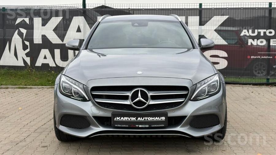 Pelēks Mercedes-Benz C 350 2015 Liepāja, ar dzinēja tilpumu 2.00 L un nobraukumu 250 tūkst. km par 12500 €, foto 1 vietnē AUTOMOTO.COM.LV