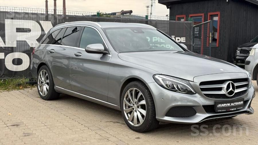 Pelēks Mercedes-Benz C 350 2015 Liepāja, ar dzinēja tilpumu 2.00 L un nobraukumu 250 tūkst. km par 12500 €, foto 3 vietnē AUTOMOTO.COM.LV