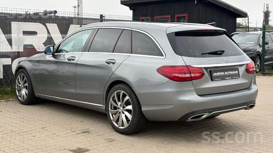 Pelēks Mercedes-Benz C 350 2015 Liepāja, ar dzinēja tilpumu 2.00 L un nobraukumu 250 tūkst. km par 12500 €, foto 7 vietnē AUTOMOTO.COM.LV