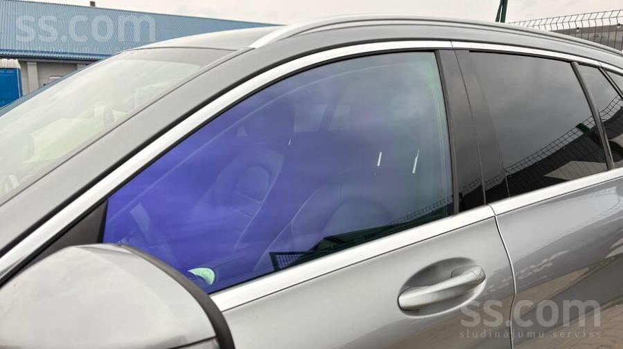 Pelēks Mercedes-Benz C 350 2015 Liepāja, ar dzinēja tilpumu 2.00 L un nobraukumu 250 tūkst. km par 12500 €, foto 12 vietnē AUTOMOTO.COM.LV