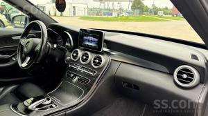 Pelēks Mercedes-Benz C 350 2015 Liepāja, ar dzinēja tilpumu 2.00 L un nobraukumu 250 tūkst. km par 12500 €, foto 26 vietnē AUTOMOTO.COM.LV
