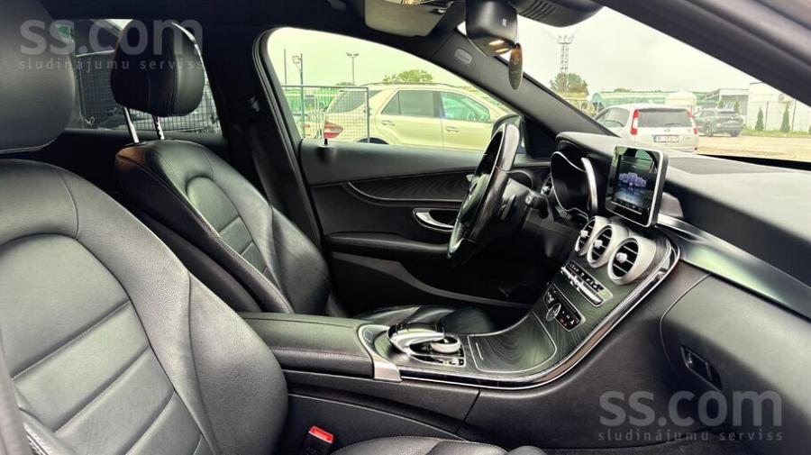 Pelēks Mercedes-Benz C 350 2015 Liepāja, ar dzinēja tilpumu 2.00 L un nobraukumu 250 tūkst. km par 12500 €, foto 27 vietnē AUTOMOTO.COM.LV