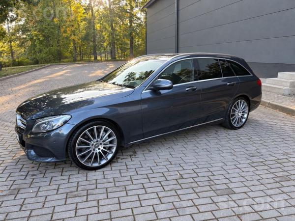 Серый Мерседес Ц 350 2015 в Цесис, объемом двигателя 2.00 л и пробегом 278 тыс. км за 12990 €, фото 9 на AUTOMOTO.COM.LV