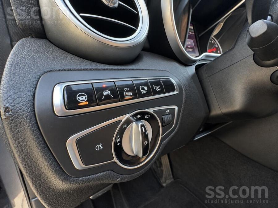 Серый Мерседес Ц 350 2015 в Цесис, объемом двигателя 2.00 л и пробегом 278 тыс. км за 12990 €, фото 18 на AUTOMOTO.COM.LV