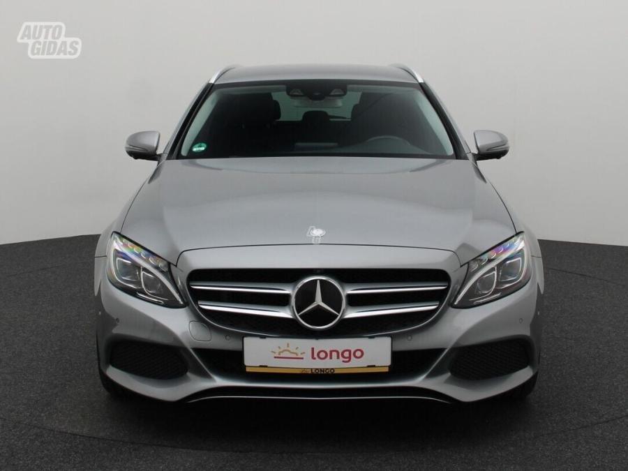 Grey Mercedes-Benz C 350 2016 in Vilnius, with an engine capacity of 2.00 L and mileage of 206 thousand km for 15199 €, photo 3 on AUTOMOTO.COM.LV