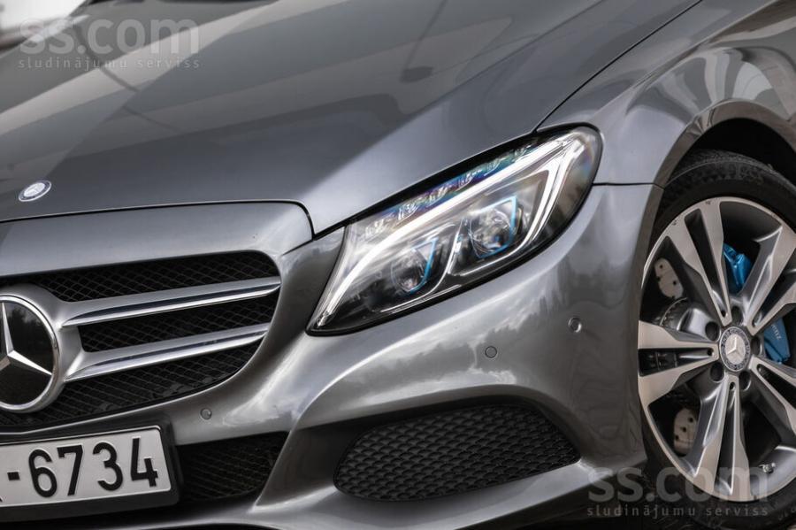 Pelēks Mercedes-Benz C 350 2016 Jelgava, ar dzinēja tilpumu 2.00 L un nobraukumu 176 tūkst. km par 12900 €, foto 1 vietnē AUTOMOTO.COM.LV