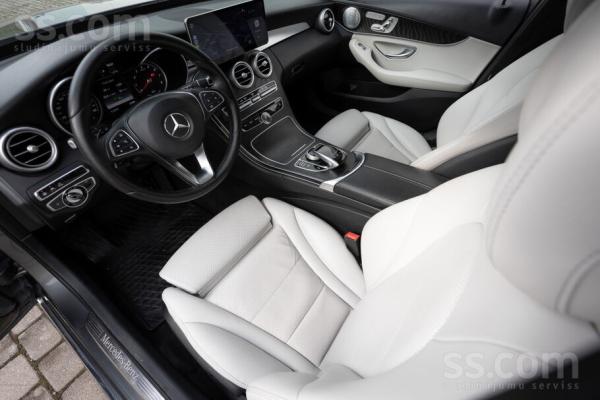 Серый Мерседес Ц 350 2016 в Елгава, объемом двигателя 2.00 л и пробегом 176 тыс. км за 12900 €, фото 8 на AUTOMOTO.COM.LV