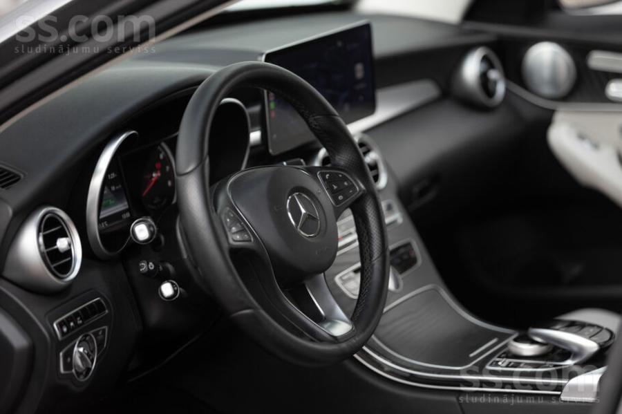 Pelēks Mercedes-Benz C 350 2016 Jelgava, ar dzinēja tilpumu 2.00 L un nobraukumu 176 tūkst. km par 12900 €, foto 11 vietnē AUTOMOTO.COM.LV