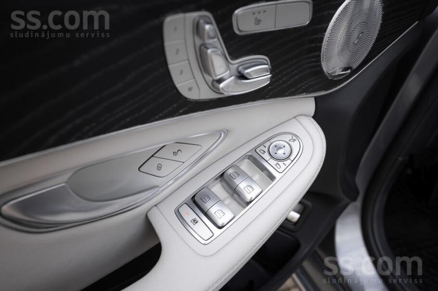 Pelēks Mercedes-Benz C 350 2016 Jelgava, ar dzinēja tilpumu 2.00 L un nobraukumu 176 tūkst. km par 12900 €, foto 17 vietnē AUTOMOTO.COM.LV