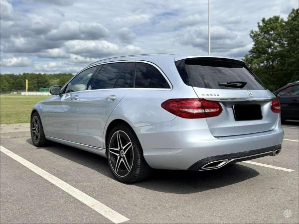 Pelēks Mercedes-Benz C 350 2017 Kauņa, ar dzinēja tilpumu 1.99 L un nobraukumu 124 tūkst. km par 17990 €, foto 7 vietnē AUTOMOTO.COM.LV