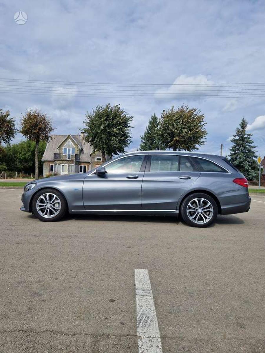 Pelēks Mercedes-Benz C 350 2017 Kauņa, ar dzinēja tilpumu 1.99 L un nobraukumu 261 tūkst. km par 12700 €, foto 3 vietnē AUTOMOTO.COM.LV
