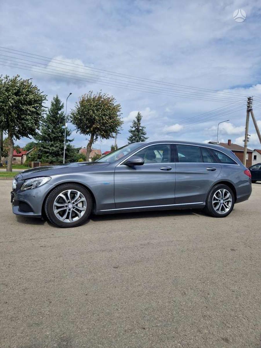 Pelēks Mercedes-Benz C 350 2017 Kauņa, ar dzinēja tilpumu 1.99 L un nobraukumu 261 tūkst. km par 12700 €, foto 4 vietnē AUTOMOTO.COM.LV