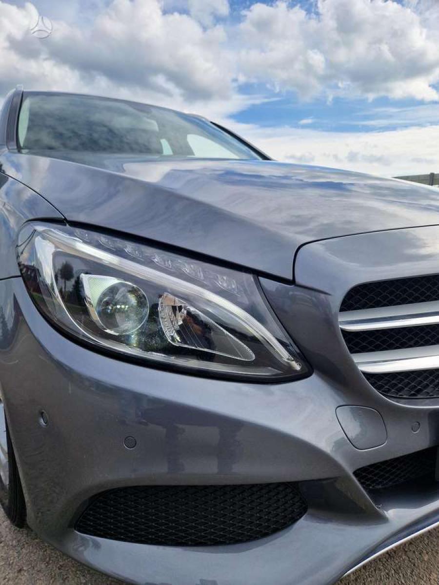 Pelēks Mercedes-Benz C 350 2017 Kauņa, ar dzinēja tilpumu 1.99 L un nobraukumu 261 tūkst. km par 12700 €, foto 8 vietnē AUTOMOTO.COM.LV