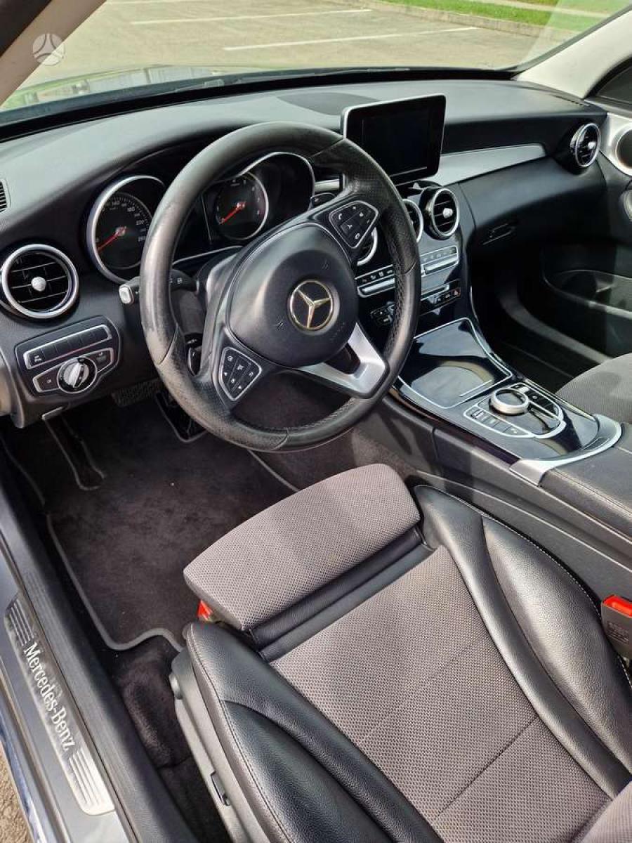 Pelēks Mercedes-Benz C 350 2017 Kauņa, ar dzinēja tilpumu 1.99 L un nobraukumu 261 tūkst. km par 12700 €, foto 16 vietnē AUTOMOTO.COM.LV