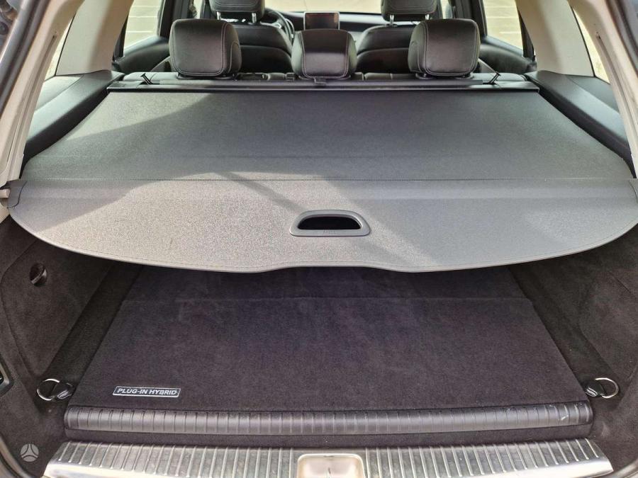 Pelēks Mercedes-Benz C 350 2017 Kauņa, ar dzinēja tilpumu 1.99 L un nobraukumu 261 tūkst. km par 12700 €, foto 28 vietnē AUTOMOTO.COM.LV