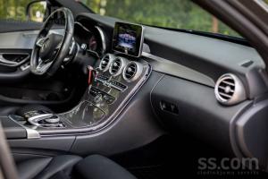 Pelēks Mercedes-Benz C 350 2017 Rīga, ar dzinēja tilpumu 2.00 L un nobraukumu 208 tūkst. km par 13490 €, foto 12 vietnē AUTOMOTO.COM.LV
