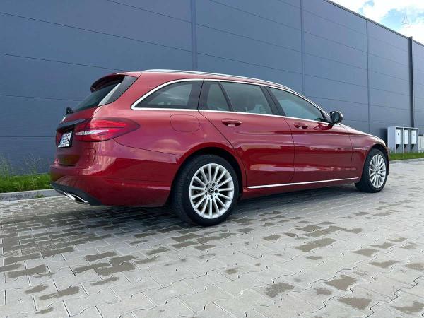Sarkans Mercedes-Benz C 350 2018 Klaipėda, ar dzinēja tilpumu 2.00 L un nobraukumu 117 tūkst. km par 16300 €, foto 4 vietnē AUTOMOTO.COM.LV