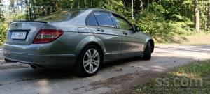 Mercedes-Benz C 350 2009 Rīga, ar dzinēja tilpumu 3.00 L un nobraukumu 227 tūkst. km par 5999 €, foto 2 vietnē AUTOMOTO.COM.LV