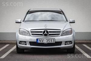 Mercedes-Benz C 350 2009 in Riga, with an engine capacity of 3.00 L and mileage of 295 thousand km for 4990 €, photo 3 on AUTOMOTO.COM.LV