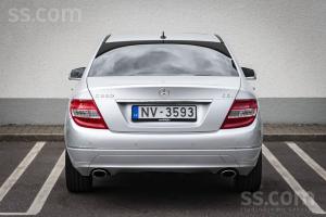 Mercedes-Benz C 350 2009 in Riga, with an engine capacity of 3.00 L and mileage of 295 thousand km for 4990 €, photo 6 on AUTOMOTO.COM.LV