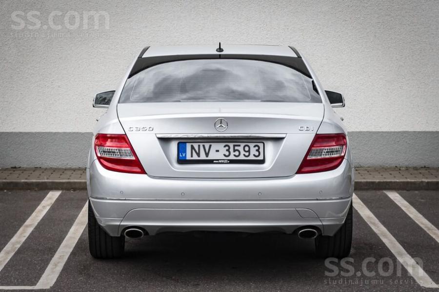Mercedes-Benz C 350 2009 in Riga, with an engine capacity of 3.00 L and mileage of 295 thousand km for 4990 €, photo 6 on AUTOMOTO.COM.LV