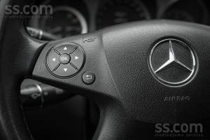 Mercedes-Benz C 350 2009 in Riga, with an engine capacity of 3.00 L and mileage of 295 thousand km for 4990 €, photo 19 on AUTOMOTO.COM.LV