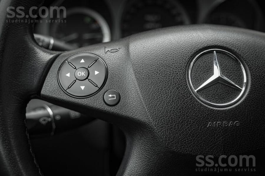 Mercedes-Benz C 350 2009 in Riga, with an engine capacity of 3.00 L and mileage of 295 thousand km for 4990 €, photo 19 on AUTOMOTO.COM.LV