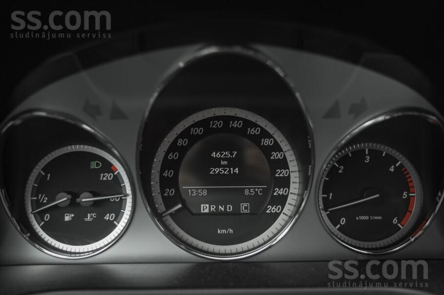 Mercedes-Benz C 350 2009 in Riga, with an engine capacity of 3.00 L and mileage of 295 thousand km for 4990 €, photo 21 on AUTOMOTO.COM.LV